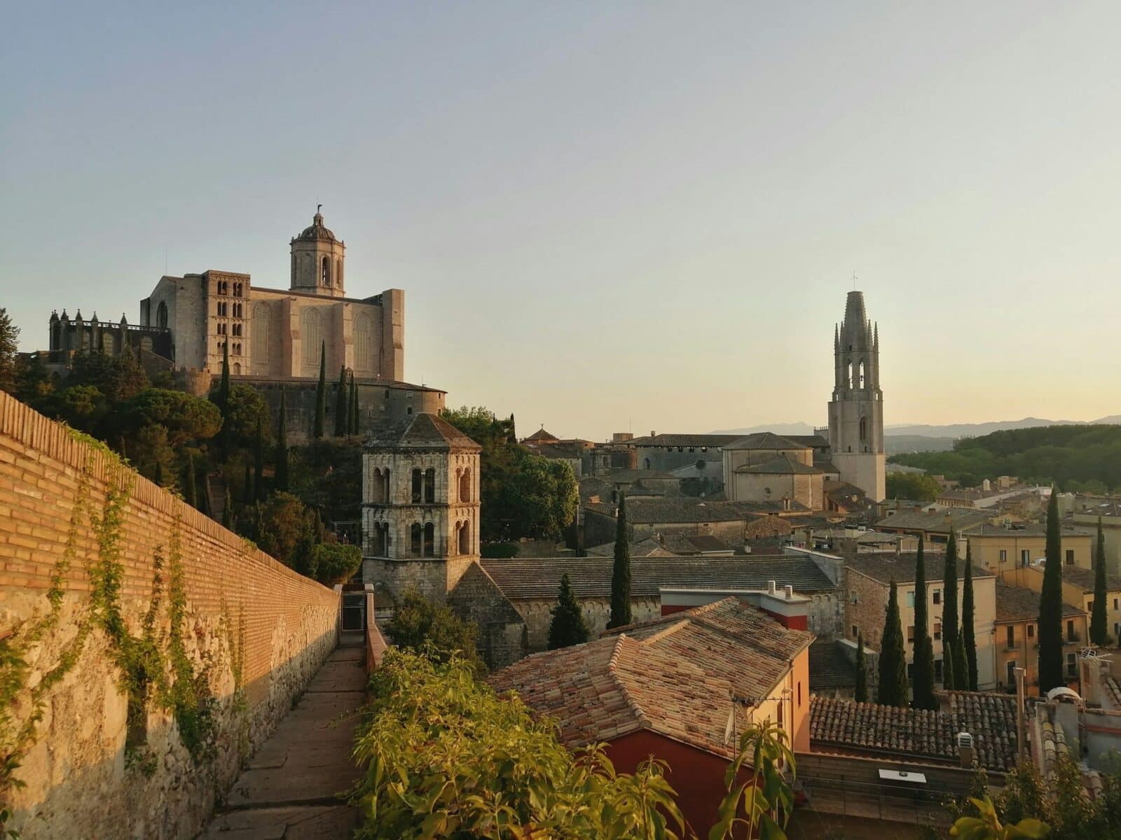 Barcelona to Girona Train Guide