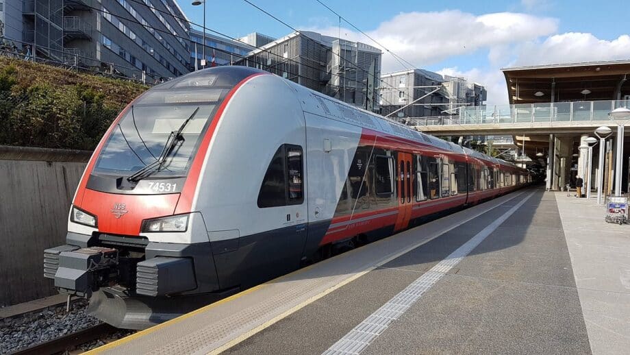 Trenitalia: Italy's National Train Guide to Routes & Tickets - EveryRail